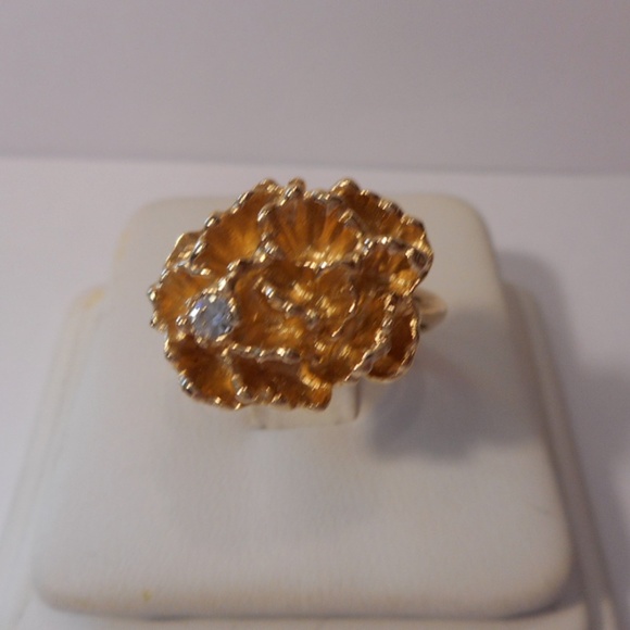 Avon | Jewelry | Vintage Avon Gold Tone Carnation Flower Ring | Poshmark